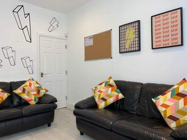 3 bedroom house share to rent