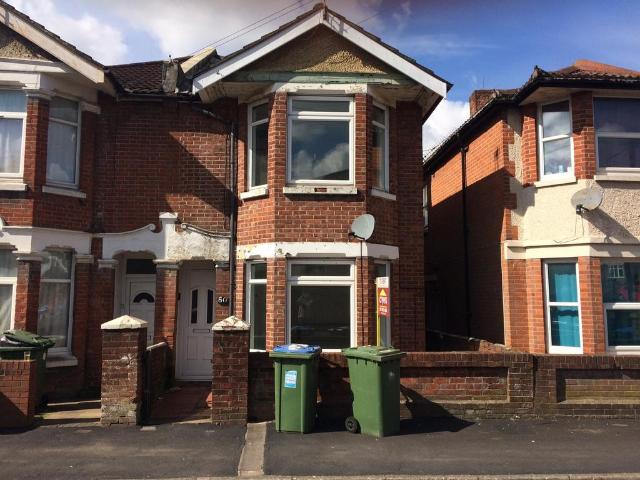 3 bedroom house share to rent