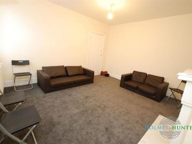 3 bedroom house share to rent
