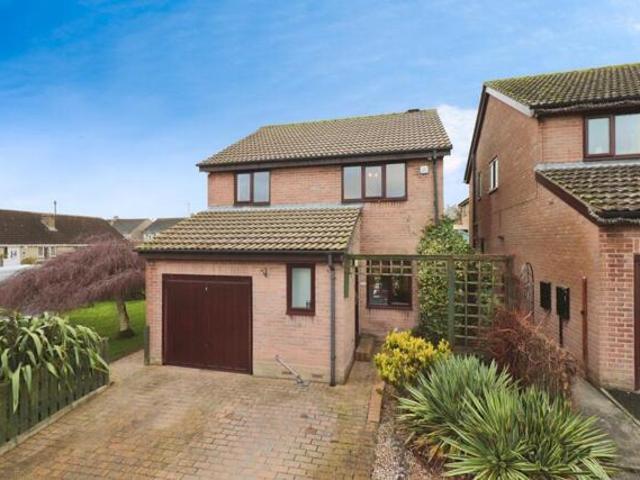 3 Bedroom House Sheffield Barnsley LS98404567