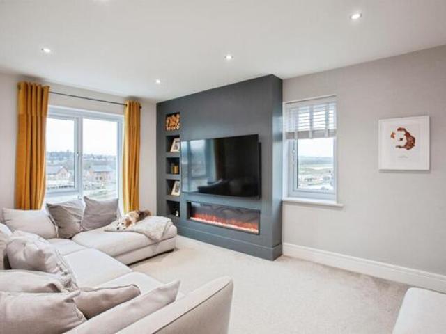 3 Bedroom House Sheffield South Yorkshire LS101025537