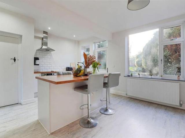 3 Bedroom House Sheffield South Yorkshire LS101892156