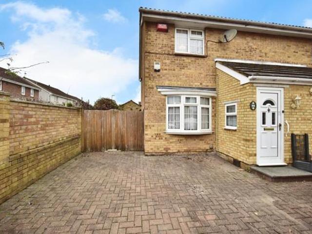 3 Bedroom House Sittingbourne Kent LS98377512