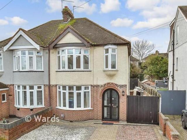 3 Bedroom House Sittingbourne Kent 99344738