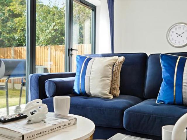 3 Bedroom House Sittingbourne Sittingbourne 77601457