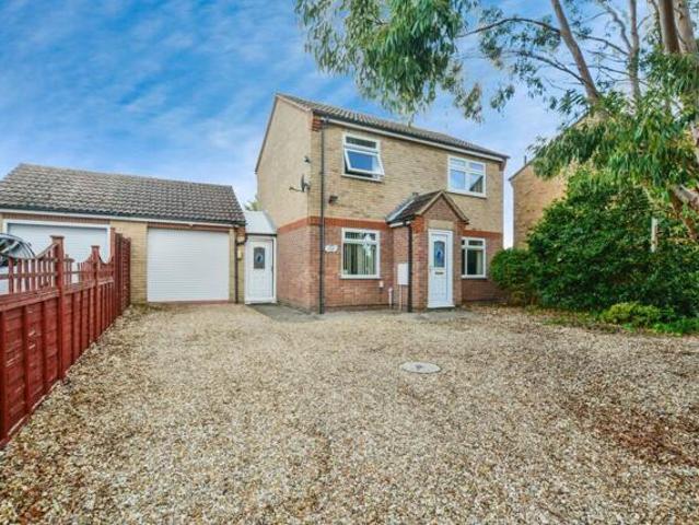 3 Bedroom House Skegness Lincolnshire 100615229