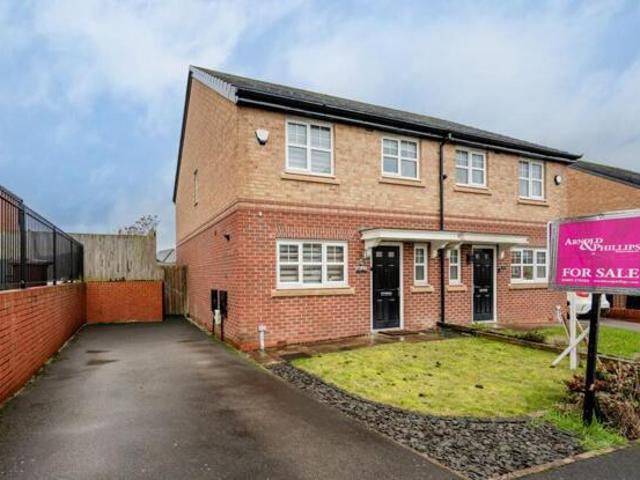 3 Bedroom House Skelmersdale Lancashire LS99523389