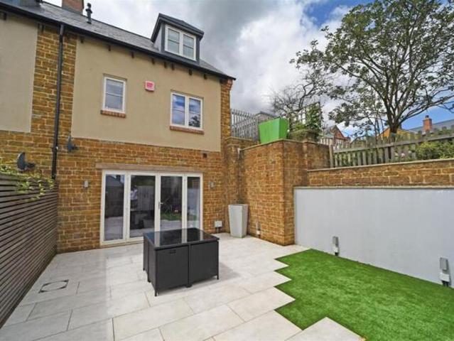 3 Bedroom House Spratton Spratton LS98718448