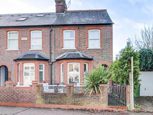 3 Bedroom House St. Albans Hertfordshire 100317000