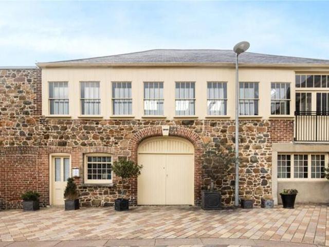 3 Bedroom House St Helier St Helier 98504059