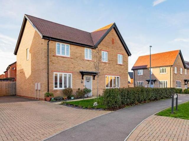 3 Bedroom House St. Neots Cambridgeshire LS98903500