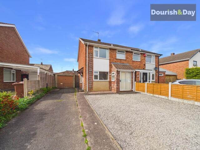 3 Bedroom House Stafford Staffordshire LS101777719
