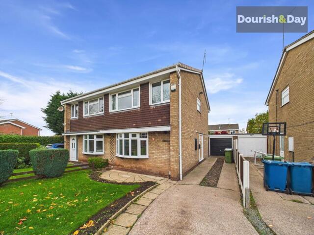3 Bedroom House Stafford Staffordshire LS99571860