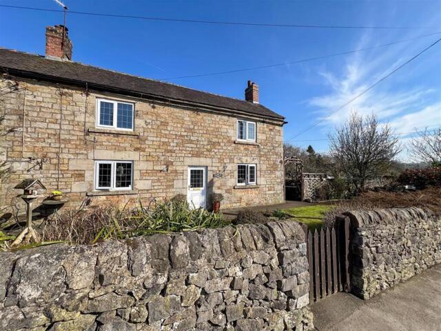 3 Bedroom House Staffordshire Staffordshire 101025485
