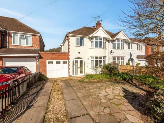 3 Bedroom House Staffordshire Staffordshire 101678607