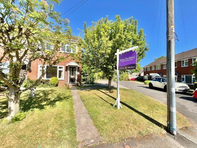 3 Bedroom House Staffordshire Staffordshire 99475796