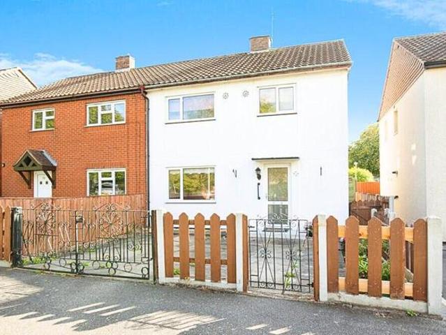 3 Bedroom House Staffordshire Staffordshire 99926107