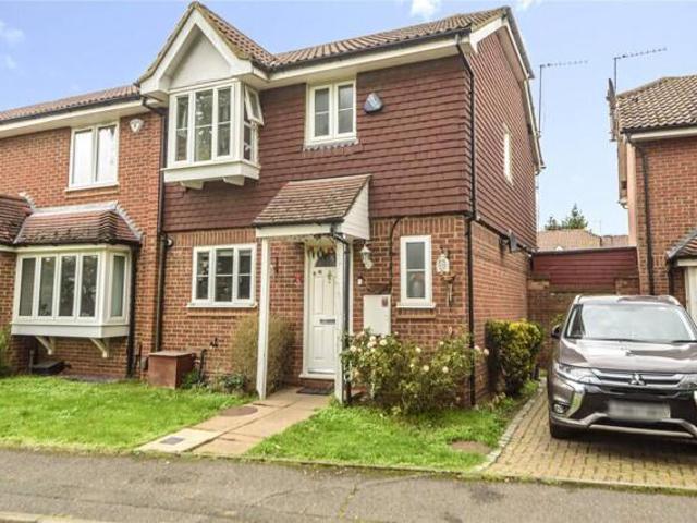 3 Bedroom House Stanmore Great London 100426673