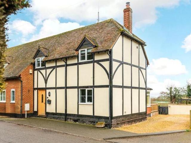 3 Bedroom House Steeple Claydon Buckinghamshire 100503497