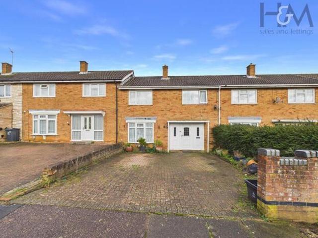 3 Bedroom House Stevenage Hertfordshire LS100881589