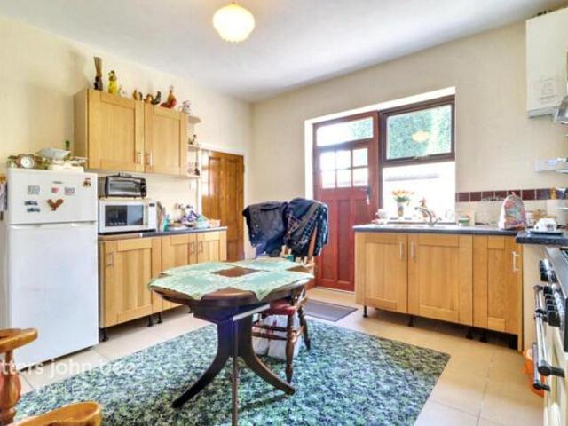 3 Bedroom House Stoke On Trent Staffordshire LS101678178