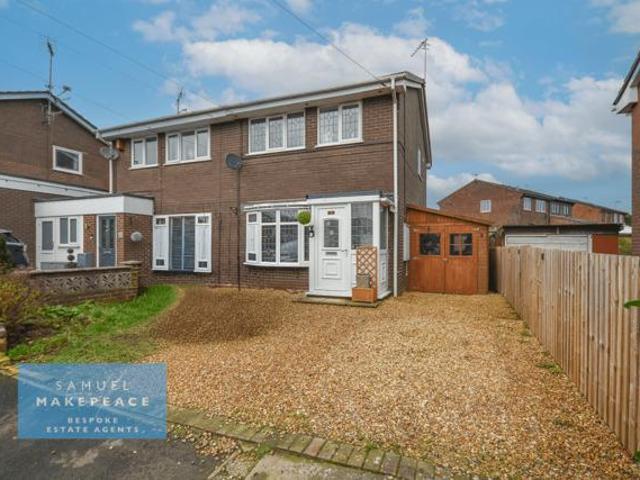 3 Bedroom House Stoke On Trent Staffordshire LS99523878