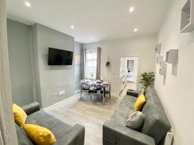 3 Bedroom House Stoke on Trent Stoke on Trent 67147454