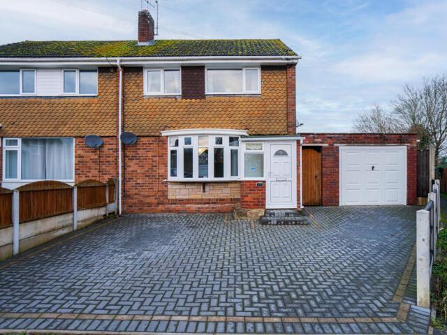 3 Bedroom House Stourport On Severn Worcestershire 99315371