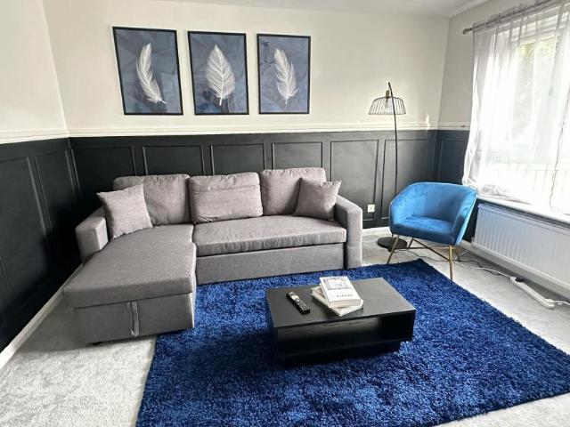 3 Bedroom House Stretford Stretford 100011883