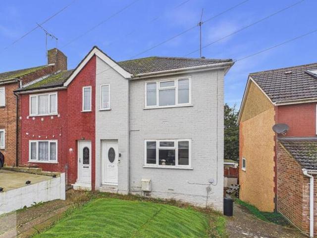 3 Bedroom House Strood Medway LS99773771