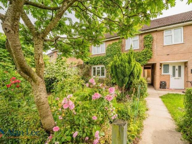 3 Bedroom House Sutton Cheshire East 98204880