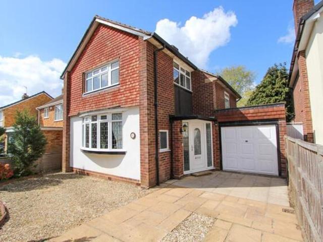 3 Bedroom House Sutton Coldfield Birmingham LS101676651