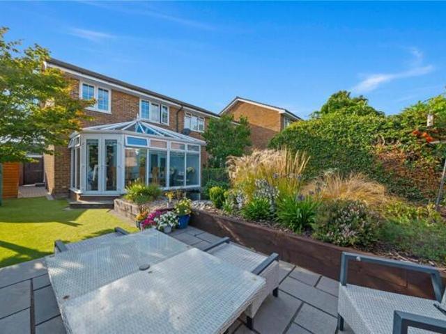 3 Bedroom House Sutton Greater London 99277826