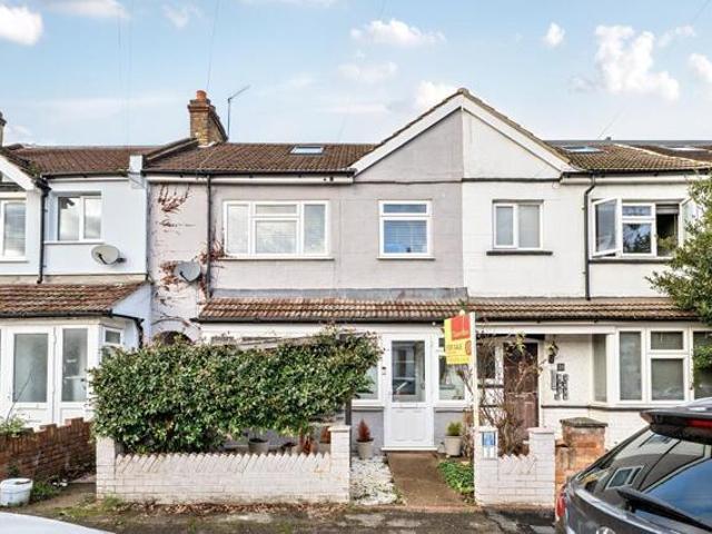 3 Bedroom House Sunbury Surrey 99895511