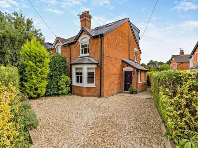 3 Bedroom House Sunningdale Berkshire 101678119