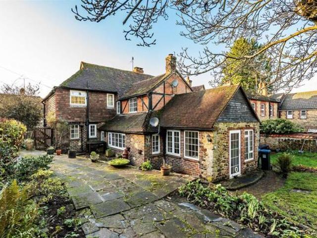 3 Bedroom House Surrey Great London LS99130270