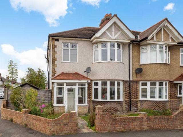 3 Bedroom House Surrey Greater London LS100953694