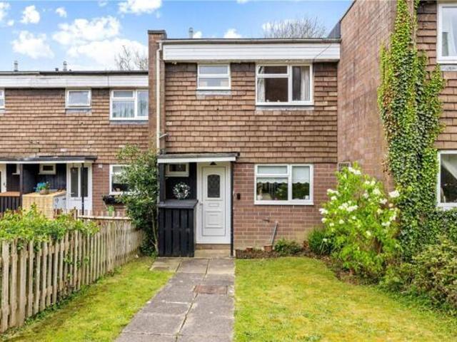 3 Bedroom House Surrey Surrey 99380681