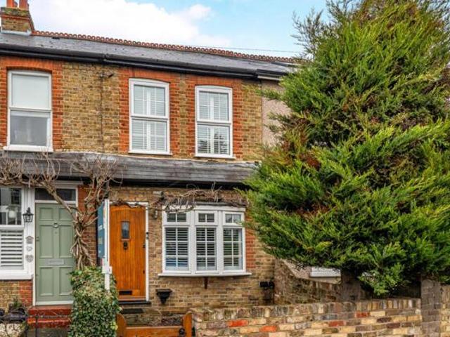 3 Bedroom House Surrey Surrey 99641991