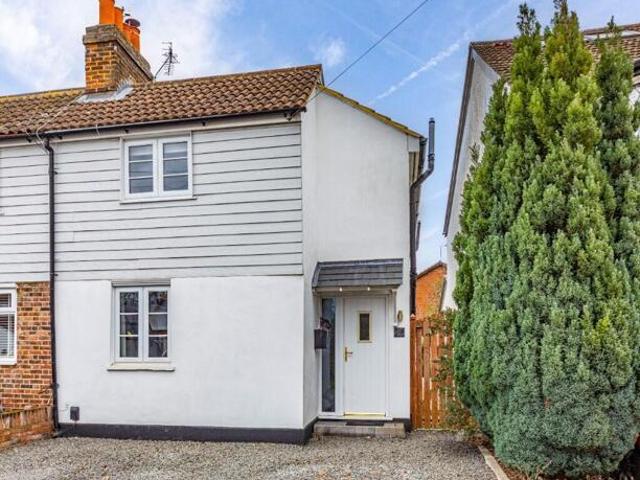 3 Bedroom House Surrey Surrey 99773990