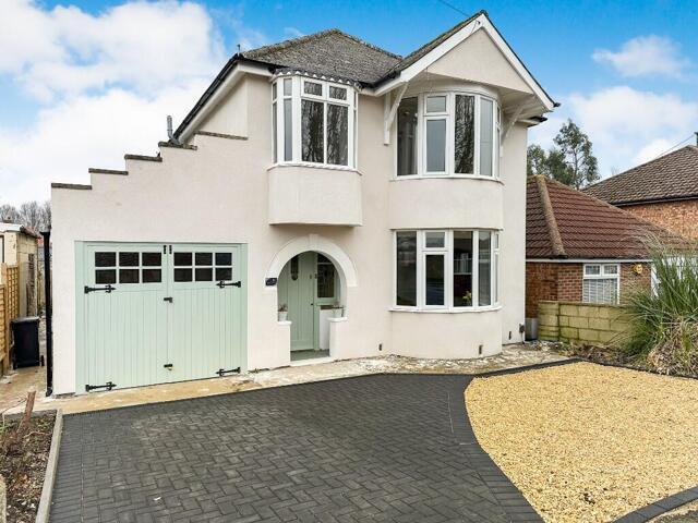 3 Bedroom House Swindon Wiltshire 99523889