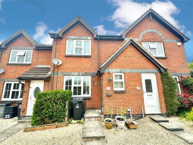 3 Bedroom House Swindon Swindon LS100158648