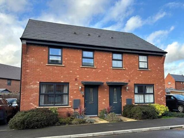 3 Bedroom House Swindon Swindon LS99926431