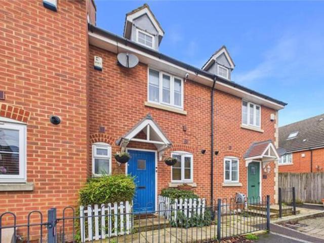 3 Bedroom House Swindon Swindon 100366206