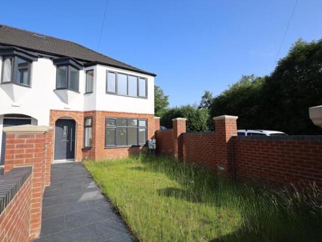 3 Bedroom House Potters Bar Hertfordshire LS98612507