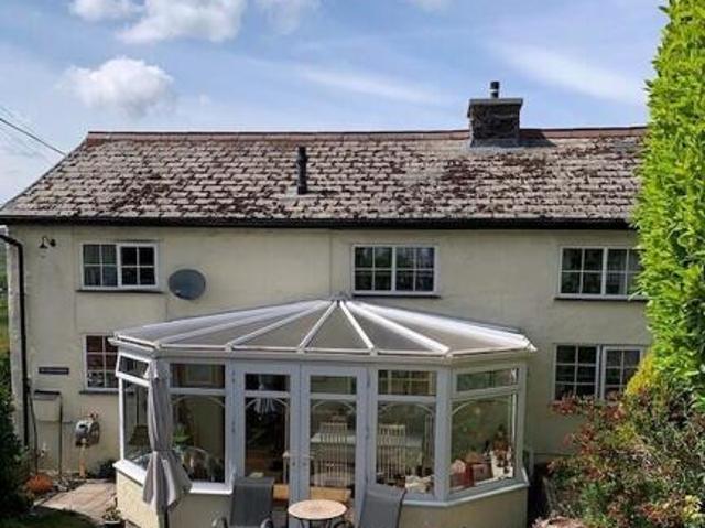 3 Bedroom House Powys Powys LS101678807