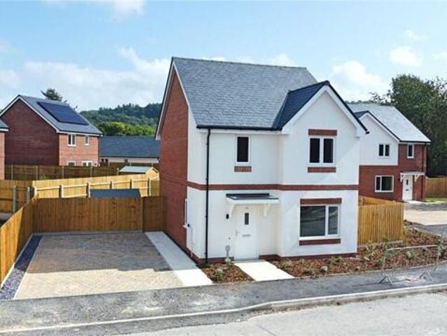 3 Bedroom House Powys Powys SY16 86454830