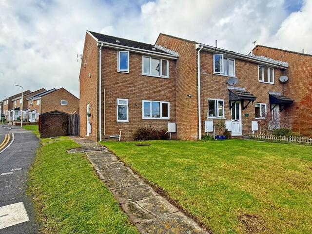 3 Bedroom House Pontyclun Pontyclun 99236965