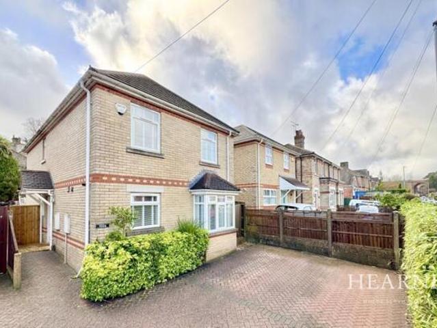 3 Bedroom House Poole Poole LS98377598