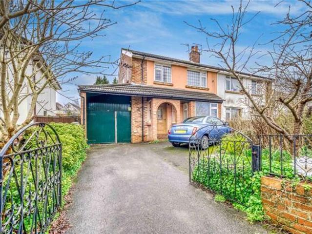3 Bedroom House Poole Poole LS98903217